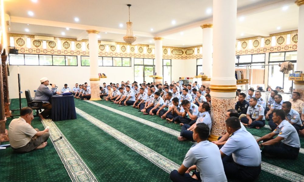 Giat Rabu Ibadah, Koops Udara I Gelar Kajian Tafsir Al-Quran ...